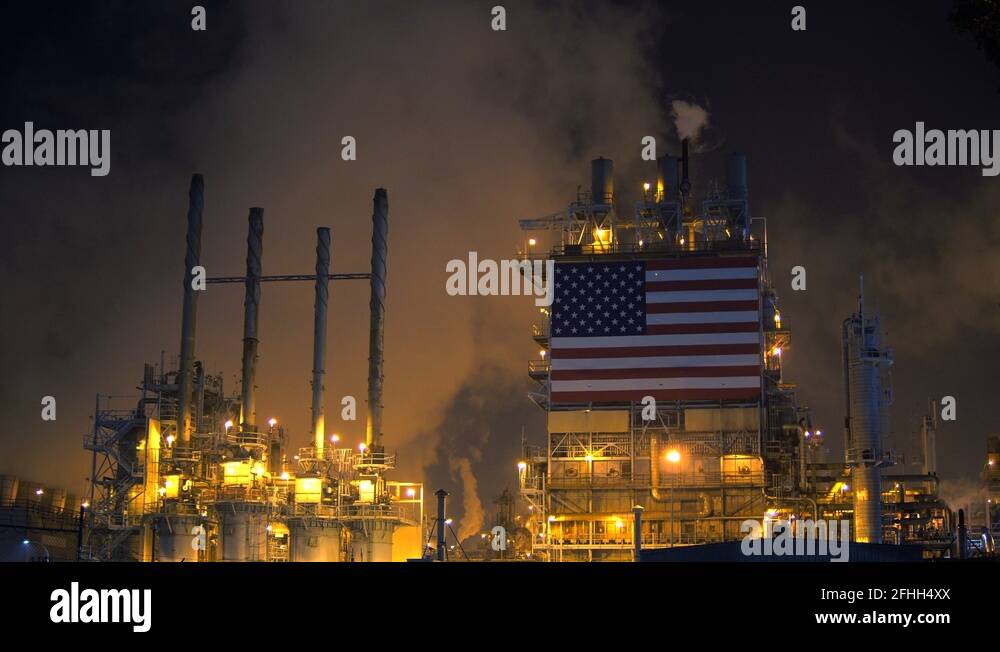 Steam pipe refinery Stock Videos & Footage - HD and 4K Video Clips - Alamy
