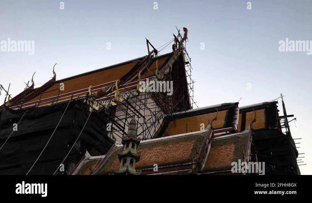 Thailand temple roof construction Stock Videos & Footage - HD and 4K ...