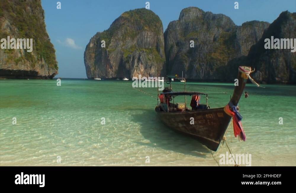 Land tied island Stock Videos & Footage - HD and 4K Video Clips - Alamy