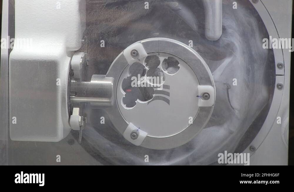 Tooth mold Stock Videos & Footage - HD and 4K Video Clips - Alamy