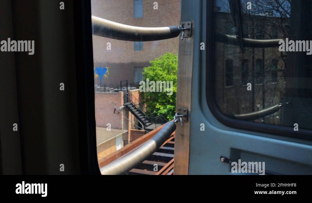 Cta blue line Stock Videos & Footage - HD and 4K Video Clips - Alamy