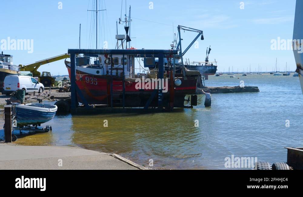 Wash hull cleaning Stock Videos & Footage - HD and 4K Video Clips - Alamy