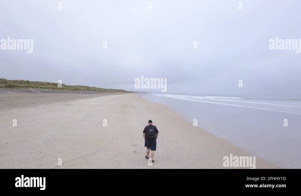 Barren beach Stock Videos & Footage - HD and 4K Video Clips - Alamy