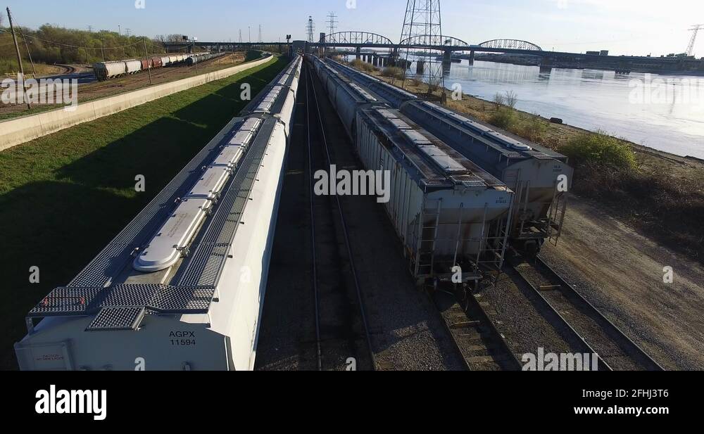 White trains Stock Videos & Footage - HD and 4K Video Clips - Alamy