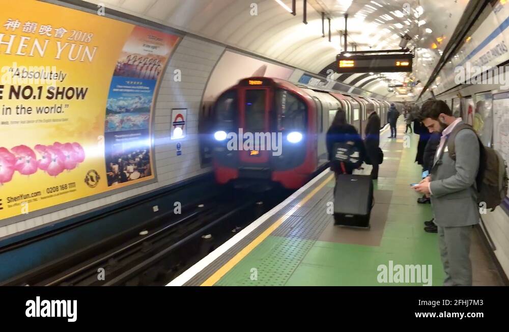 London Underground Tube Train approaching Platform Stock Video Footage ...