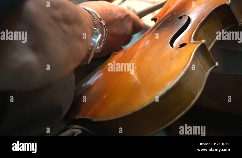 Italian luthier Stock Videos & Footage - HD and 4K Video Clips - Alamy