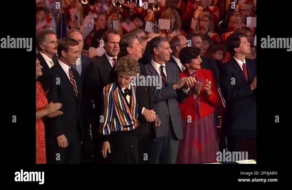 President Reagan and Nancy Reagan attends Final Republican Party Rally ...