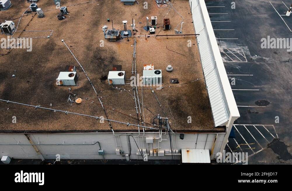 Rooftop mechanics Stock Videos & Footage - HD and 4K Video Clips - Alamy