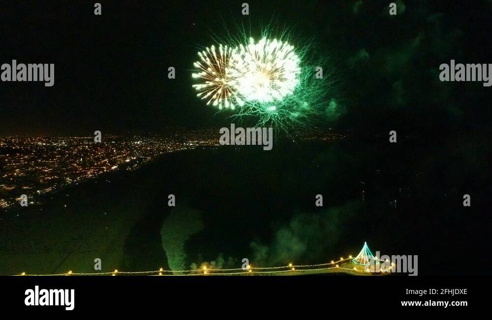 Giant firework Stock Videos & Footage - HD and 4K Video Clips - Alamy