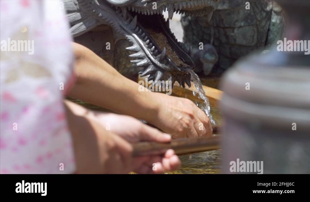 Entering temple Stock Videos & Footage - HD and 4K Video Clips - Alamy