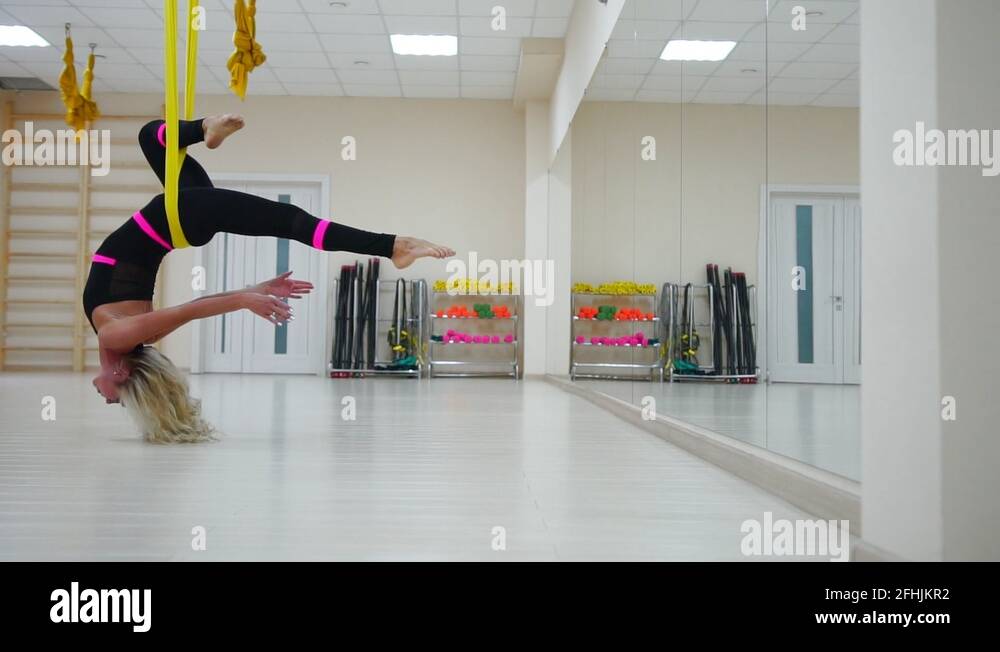 Star pose yoga Stock Videos & Footage - HD and 4K Video Clips - Alamy