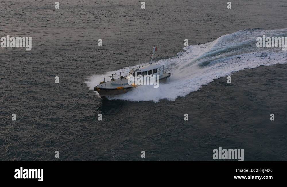 Boat heads Stock Videos & Footage - HD and 4K Video Clips - Alamy