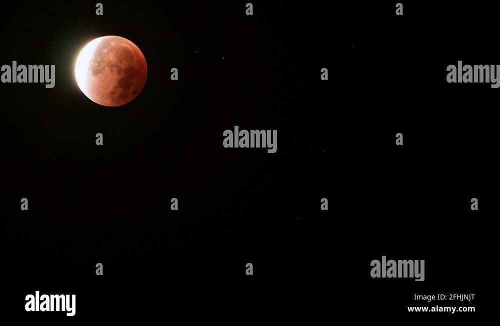 Total lunar eclipse 2015 Stock Videos & Footage - HD and 4K Video Clips ...