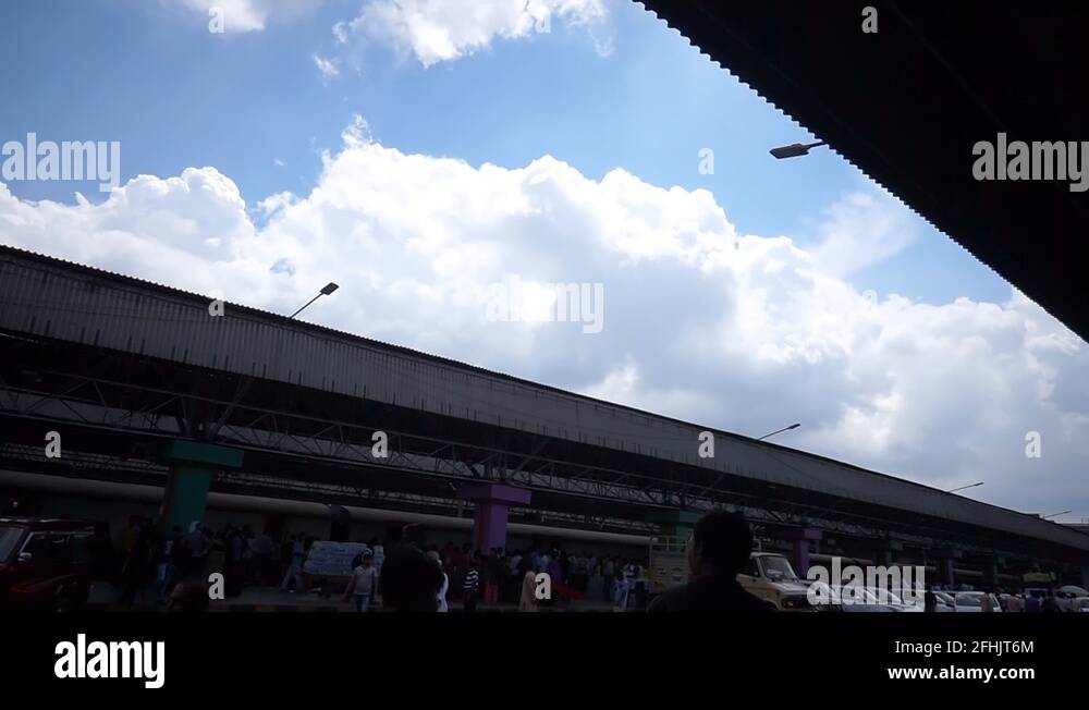 Howrah railway platform Stock Videos & Footage - HD and 4K Video Clips ...