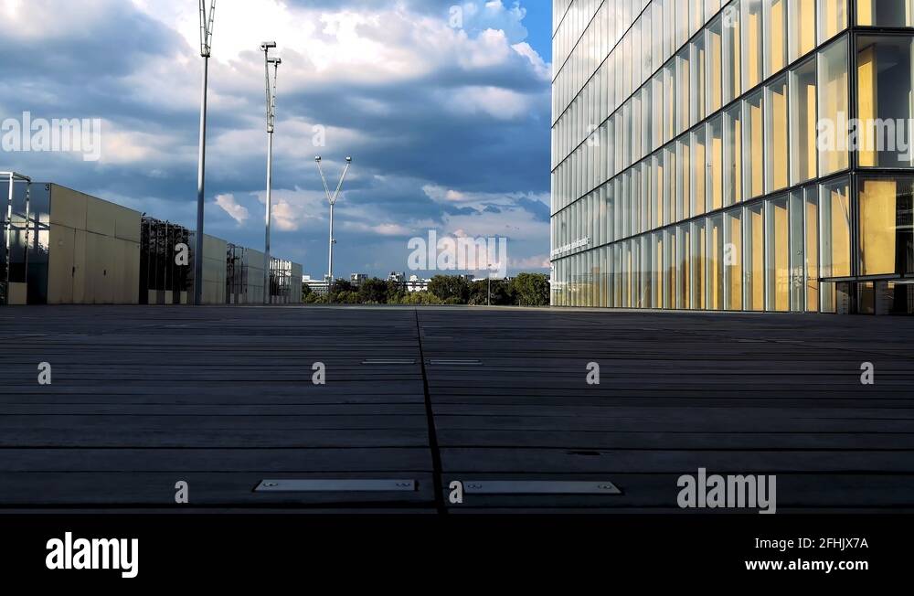 Student campus environment Stock Videos & Footage - HD and 4K Video ...