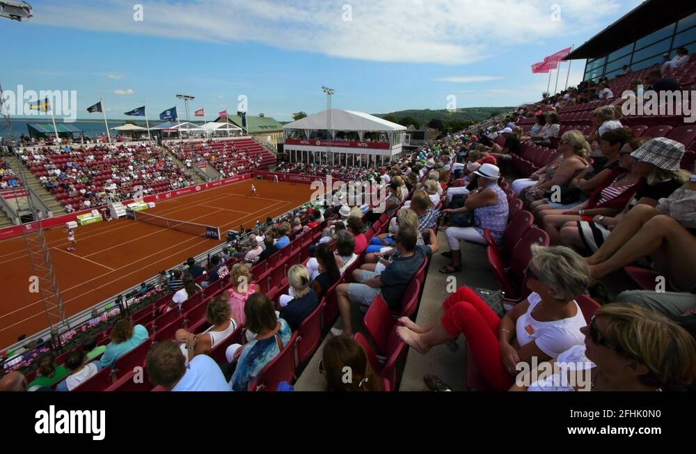 Crowd watching tennis Stock Videos & Footage - HD and 4K Video Clips ...