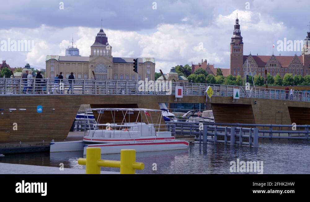 Ancient city bridge illustration Stock Videos & Footage - HD and 4K ...