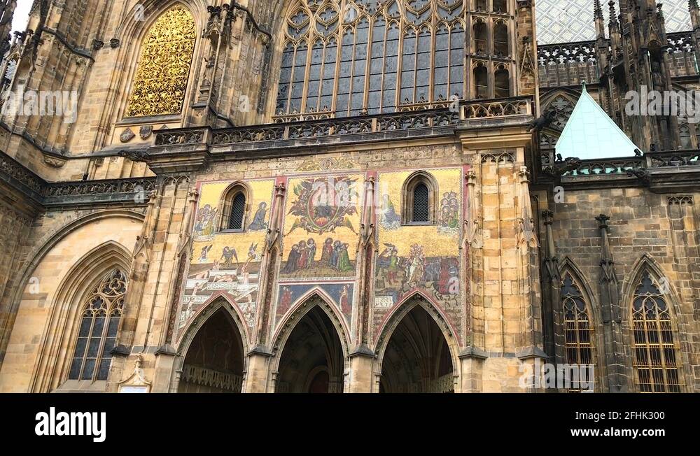 Gold facade Stock Videos & Footage - HD and 4K Video Clips - Alamy