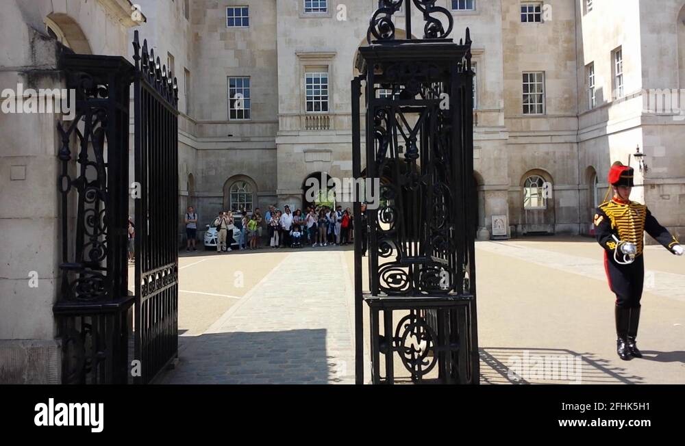British army female parade Stock Videos & Footage - HD and 4K Video ...