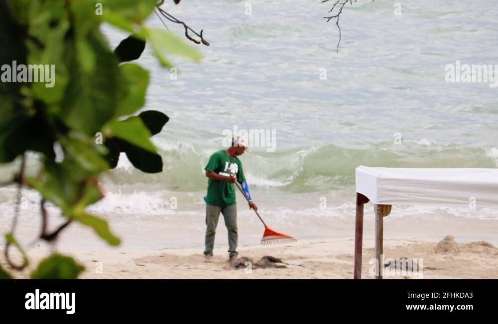 Beach cleaning rake Stock Videos & Footage - HD and 4K Video Clips - Alamy