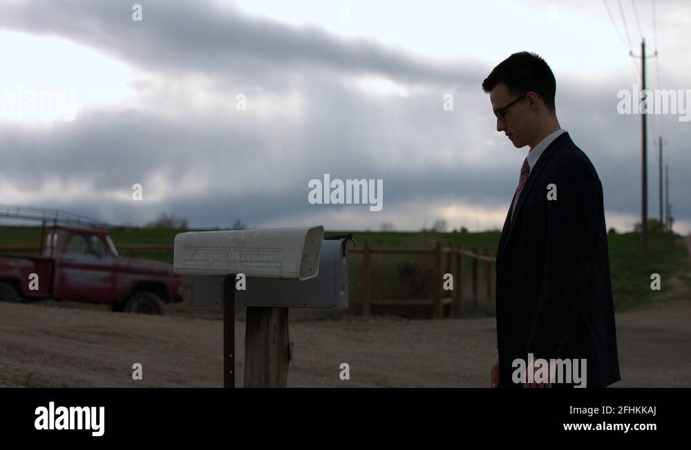 Man inside a box Stock Videos & Footage - HD and 4K Video Clips - Alamy