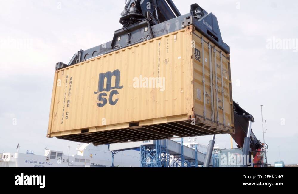 container lift, Containerlift, crane, huge in gdynia harbor, lifting ...
