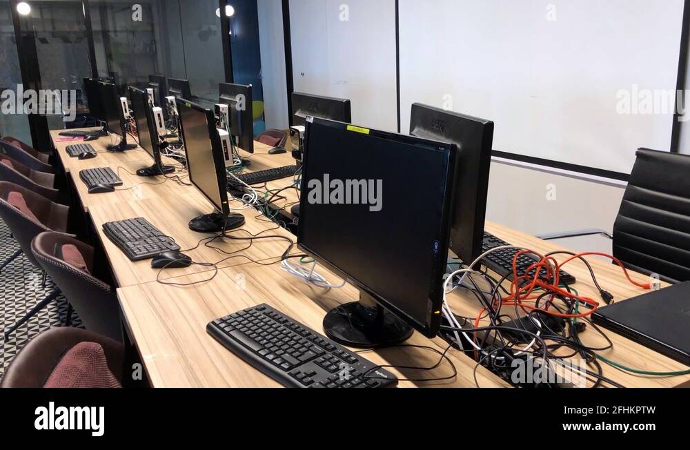 Workstations Stock Videos & Footage - HD and 4K Video Clips - Alamy