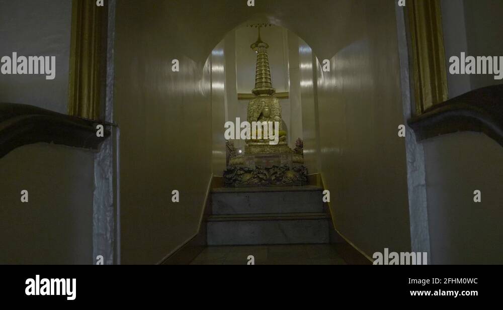 Dolly forward Stock Videos & Footage - HD and 4K Video Clips - Alamy