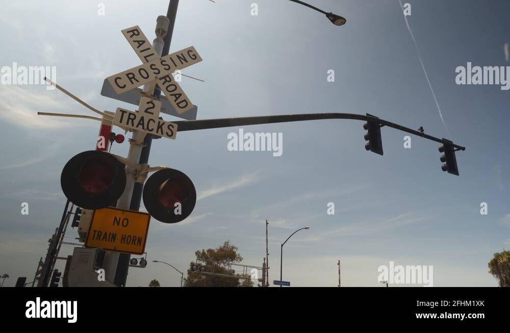Railroad crossing lights Stock Videos & Footage - HD and 4K Video Clips ...