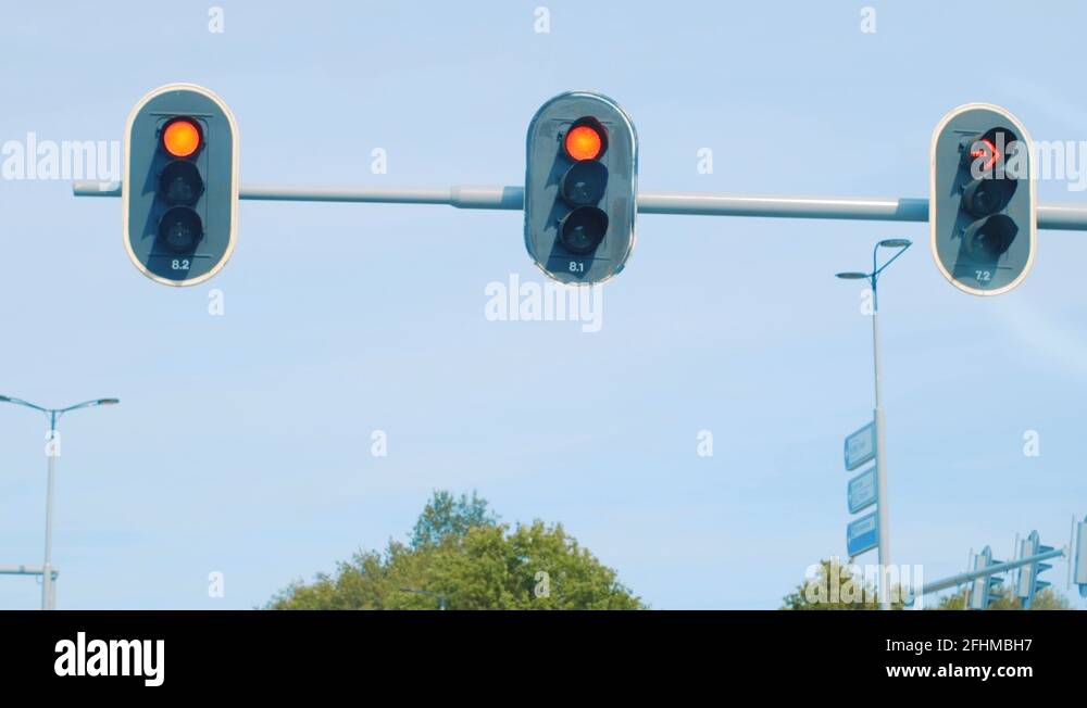 Red light quarter Stock Videos & Footage - HD and 4K Video Clips - Alamy