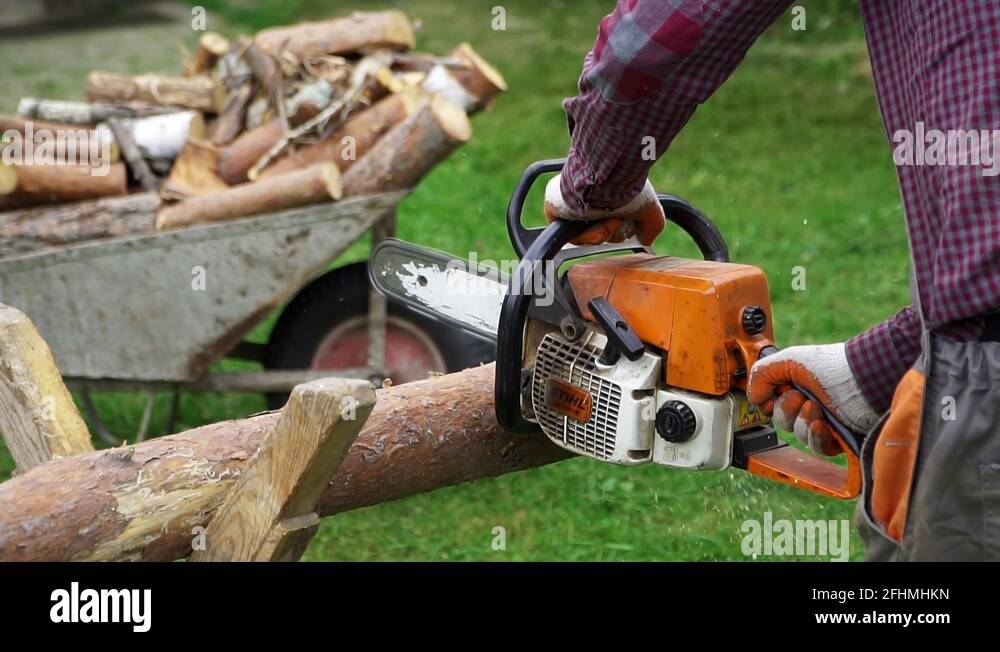 Chainsaw logo Stock Videos & Footage - HD and 4K Video Clips - Alamy