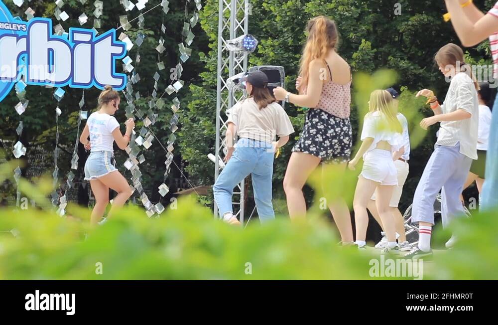 Coach party Stock Videos & Footage - HD and 4K Video Clips - Alamy