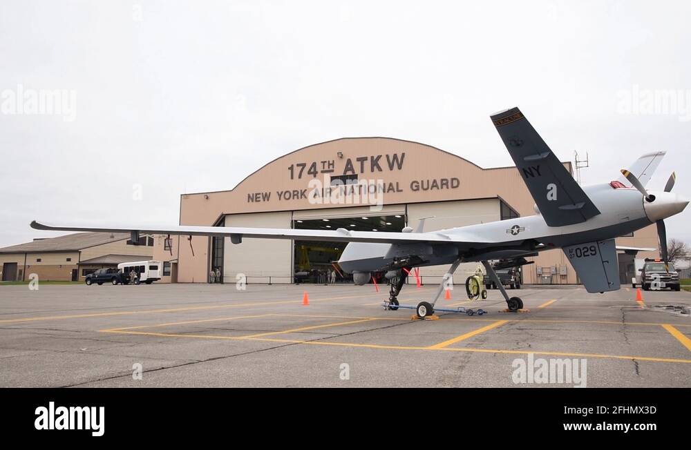 Attack wing Stock Videos & Footage - HD and 4K Video Clips - Alamy