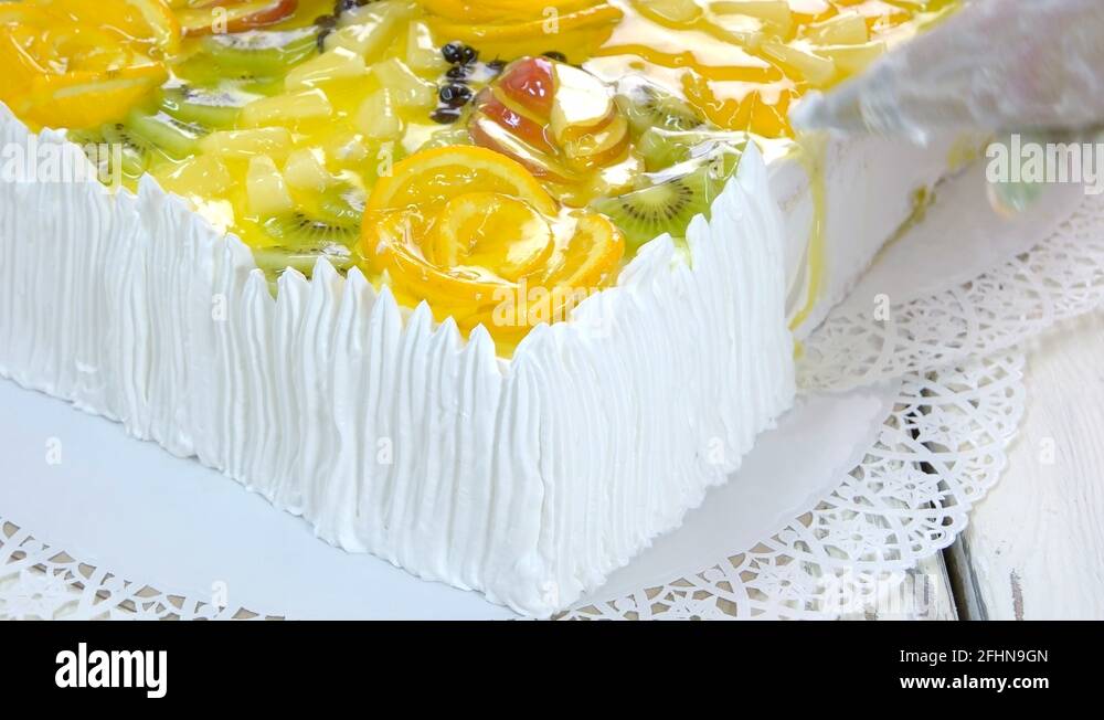 Cake preparation Stock Videos & Footage - HD and 4K Video Clips - Alamy