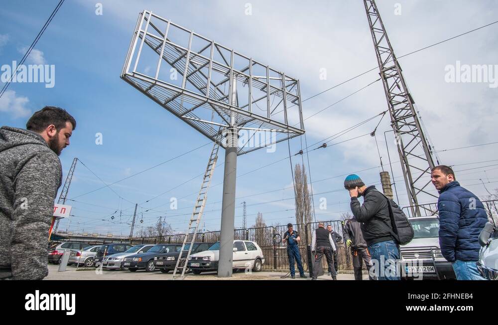 Video billboard Stock Videos & Footage - HD and 4K Video Clips - Alamy