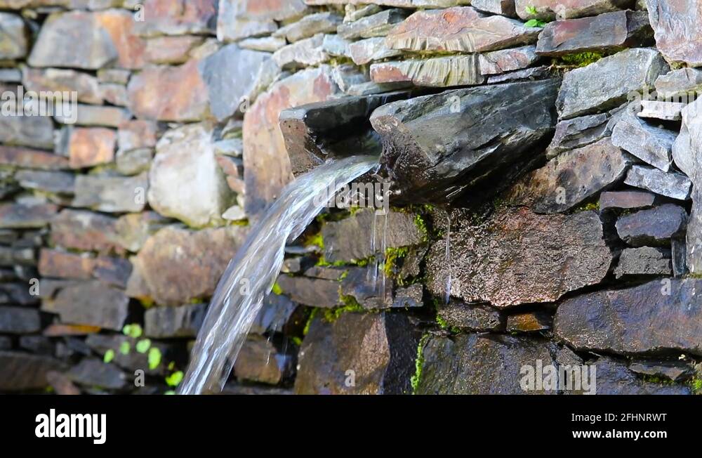 Traditional fountain Stock Videos & Footage - HD and 4K Video Clips - Alamy