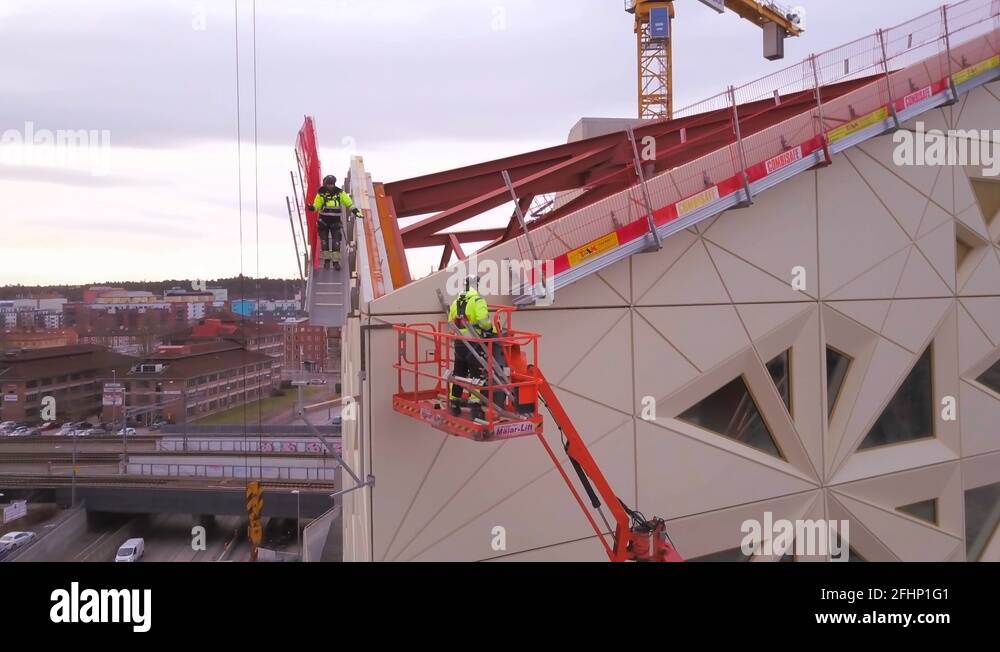 Scaffolding lift Stock Videos & Footage - HD and 4K Video Clips - Alamy