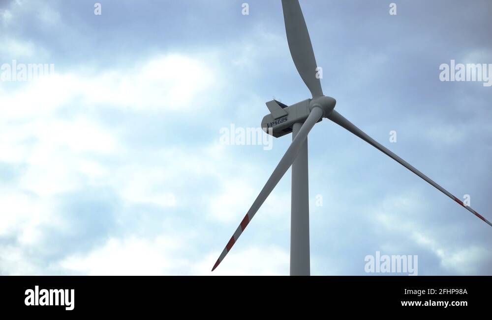 Vestas blades Stock Videos & Footage - HD and 4K Video Clips - Alamy