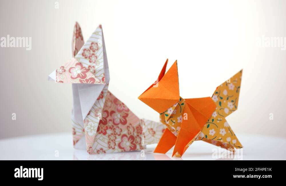 Complex origami Stock Videos & Footage - HD and 4K Video Clips - Alamy