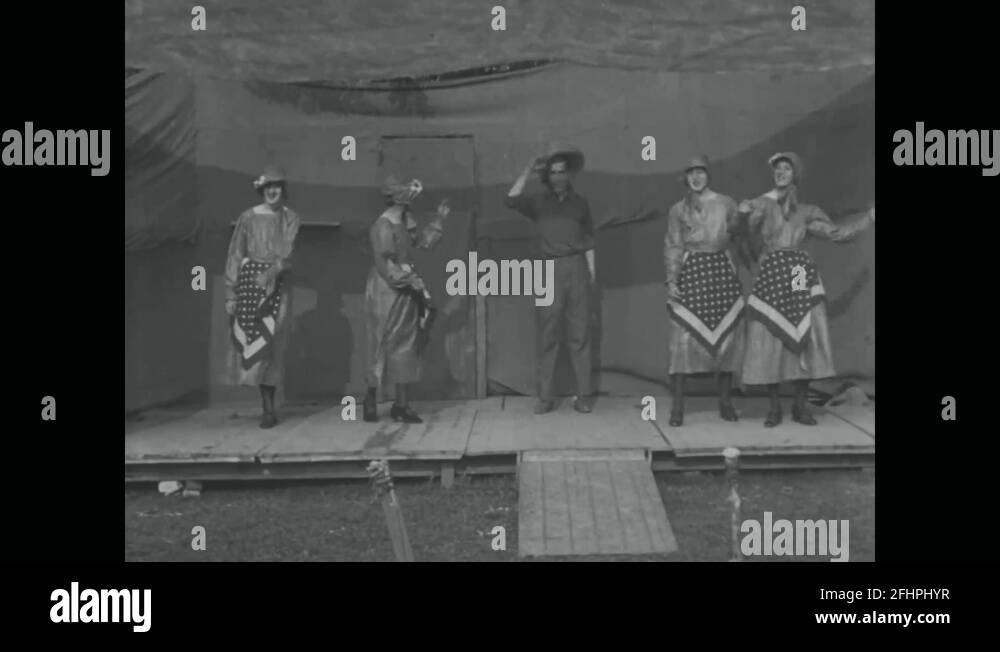 Army soldier dance Stock Videos & Footage - HD and 4K Video Clips - Alamy