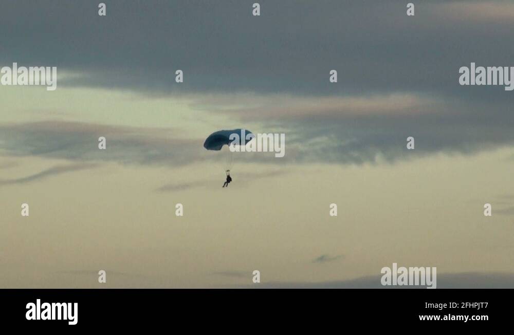 Parachute landing Stock Videos & Footage - HD and 4K Video Clips - Alamy