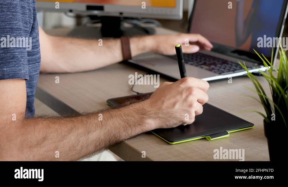 Digital hand drawing Stock Videos & Footage - HD and 4K Video Clips - Alamy