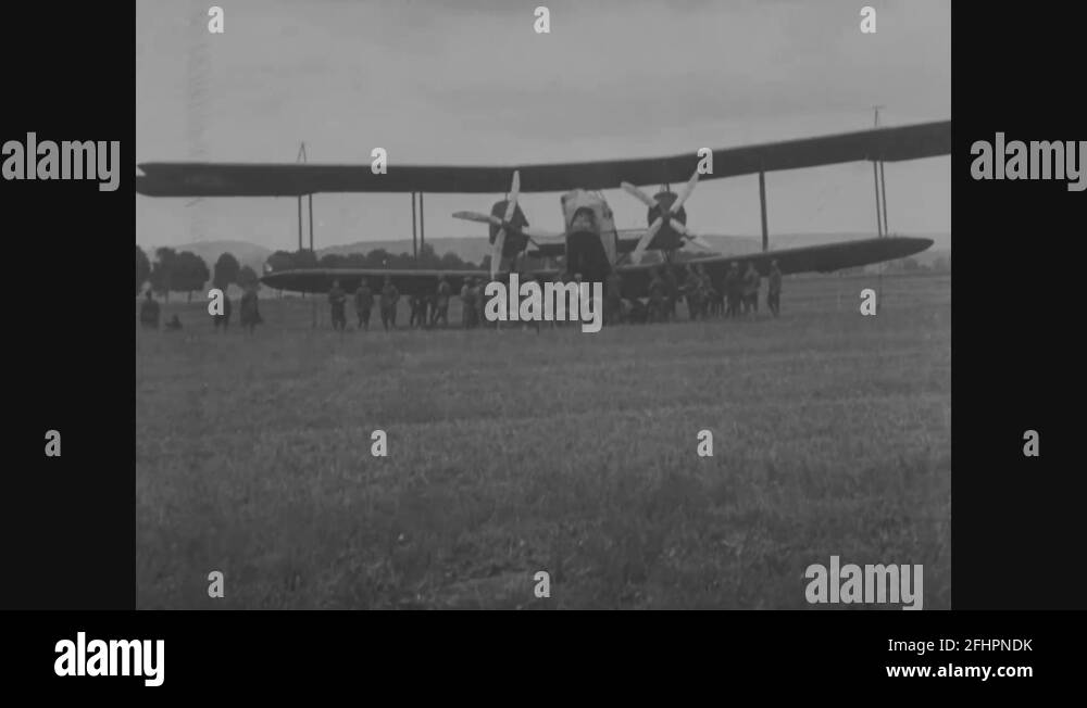 Royal page Stock Videos & Footage - HD and 4K Video Clips - Alamy