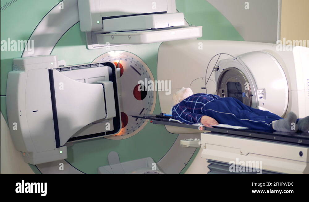 Radiotherapy room Stock Videos & Footage - HD and 4K Video Clips - Alamy