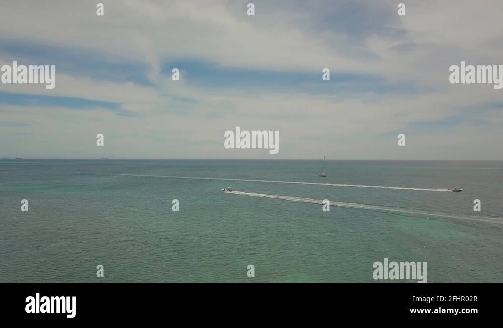 Aruba boat Stock Videos & Footage - HD and 4K Video Clips - Alamy