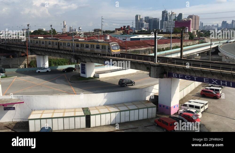 Urban light rail system Stock Videos & Footage - HD and 4K Video Clips ...