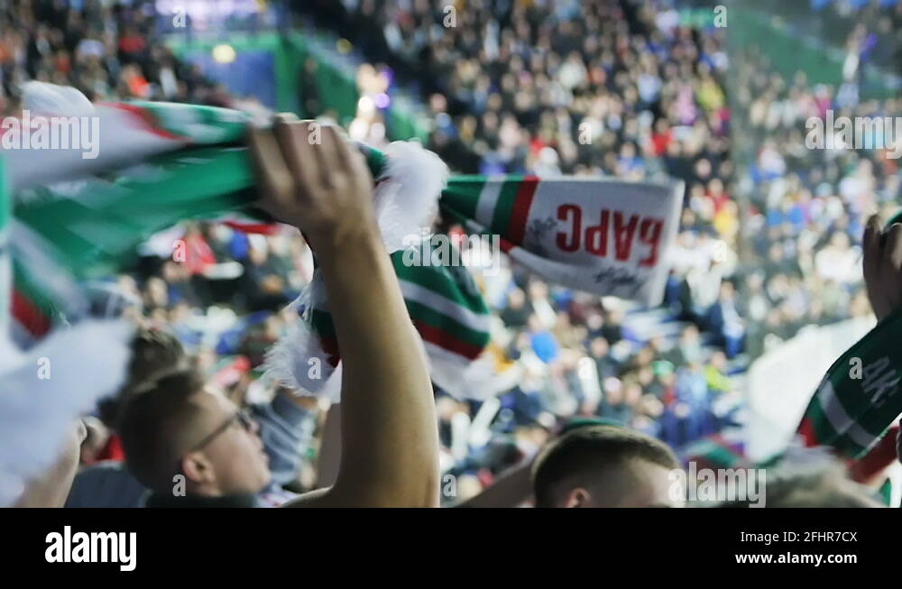 Turn team Stock Videos & Footage - HD and 4K Video Clips - Alamy