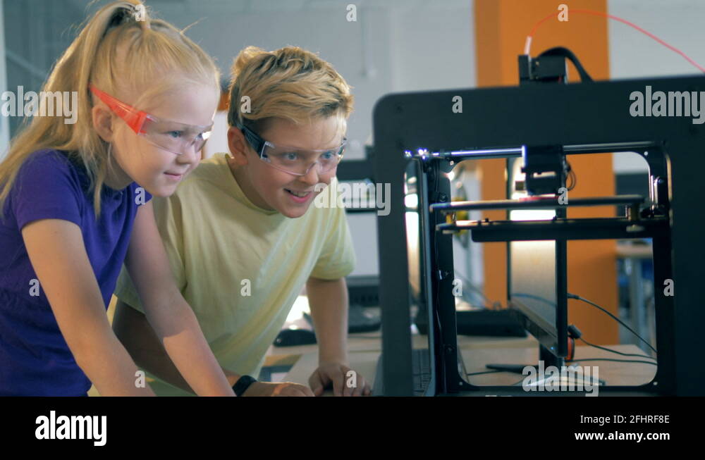 School children engineering Stock Videos & Footage - HD and 4K Video ...