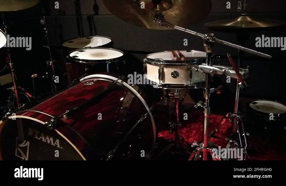 White drum Stock Videos & Footage - HD and 4K Video Clips - Alamy