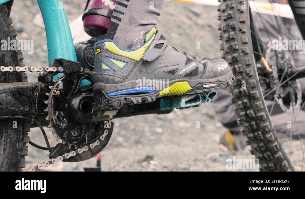 Foot wheel Stock Videos & Footage - HD and 4K Video Clips - Alamy
